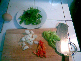 Thai Food Delicious :: Thai Recipe : How to make "Pat Kaprow" (Stir ...