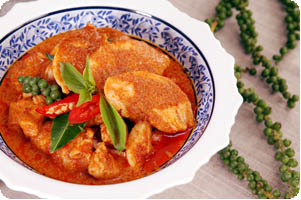 Thai Food: Kai Phad Phed
