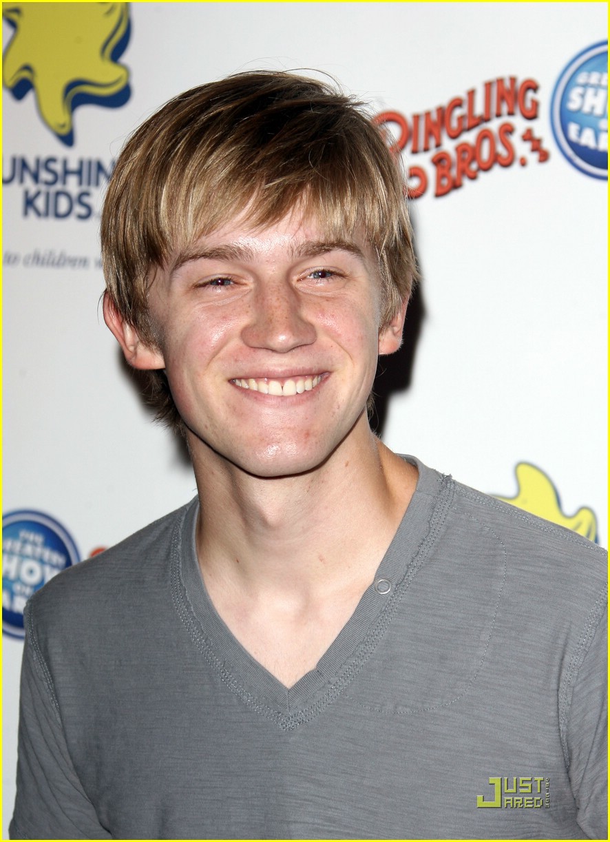 Teen Celebrities Of Hollywood ~ *: Jason Dolley fue al circo