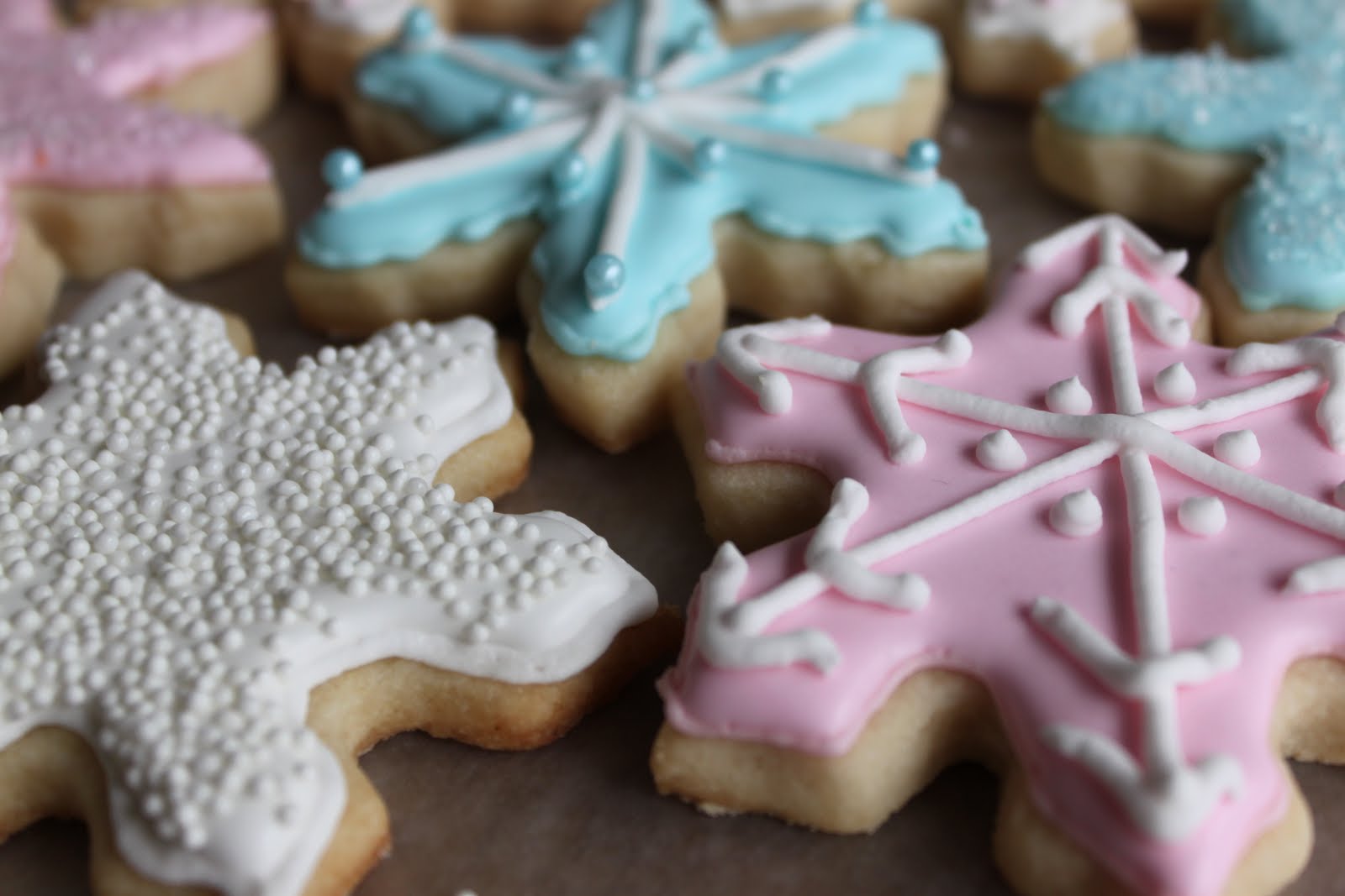 Crave. Indulge. Satisfy.: Snowflake Cookies