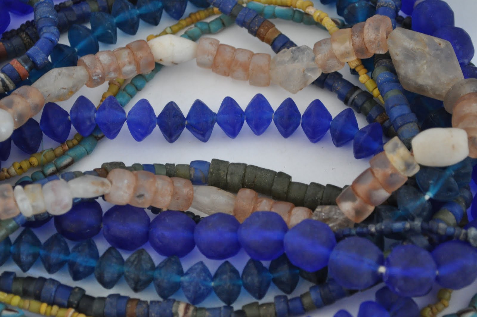freestyle: JEWELRY: antique glass beads