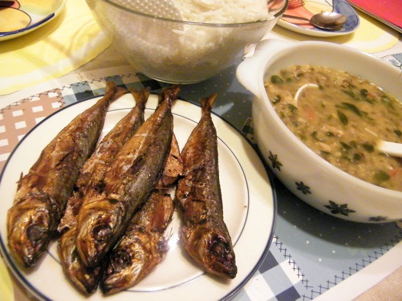 adobongblog: Tinapa and monggo on a Friday