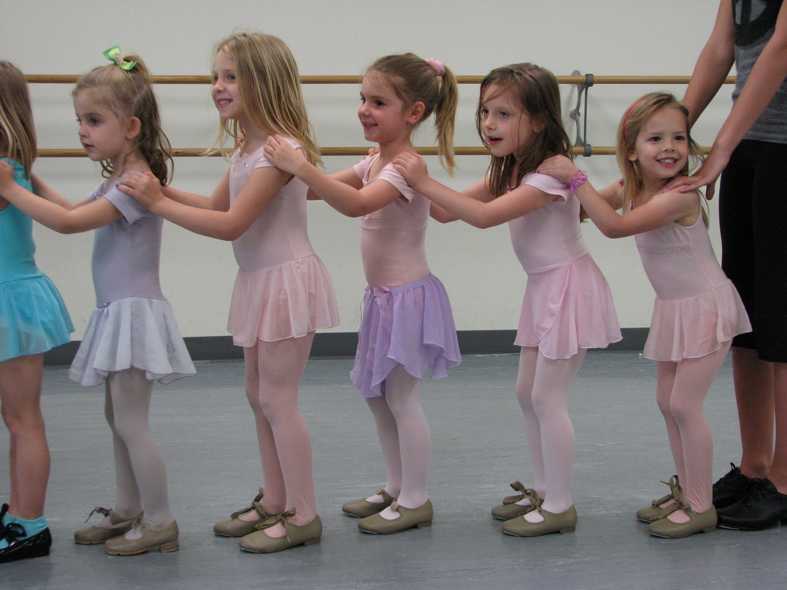 The Barron Girls: Ballet Bella!