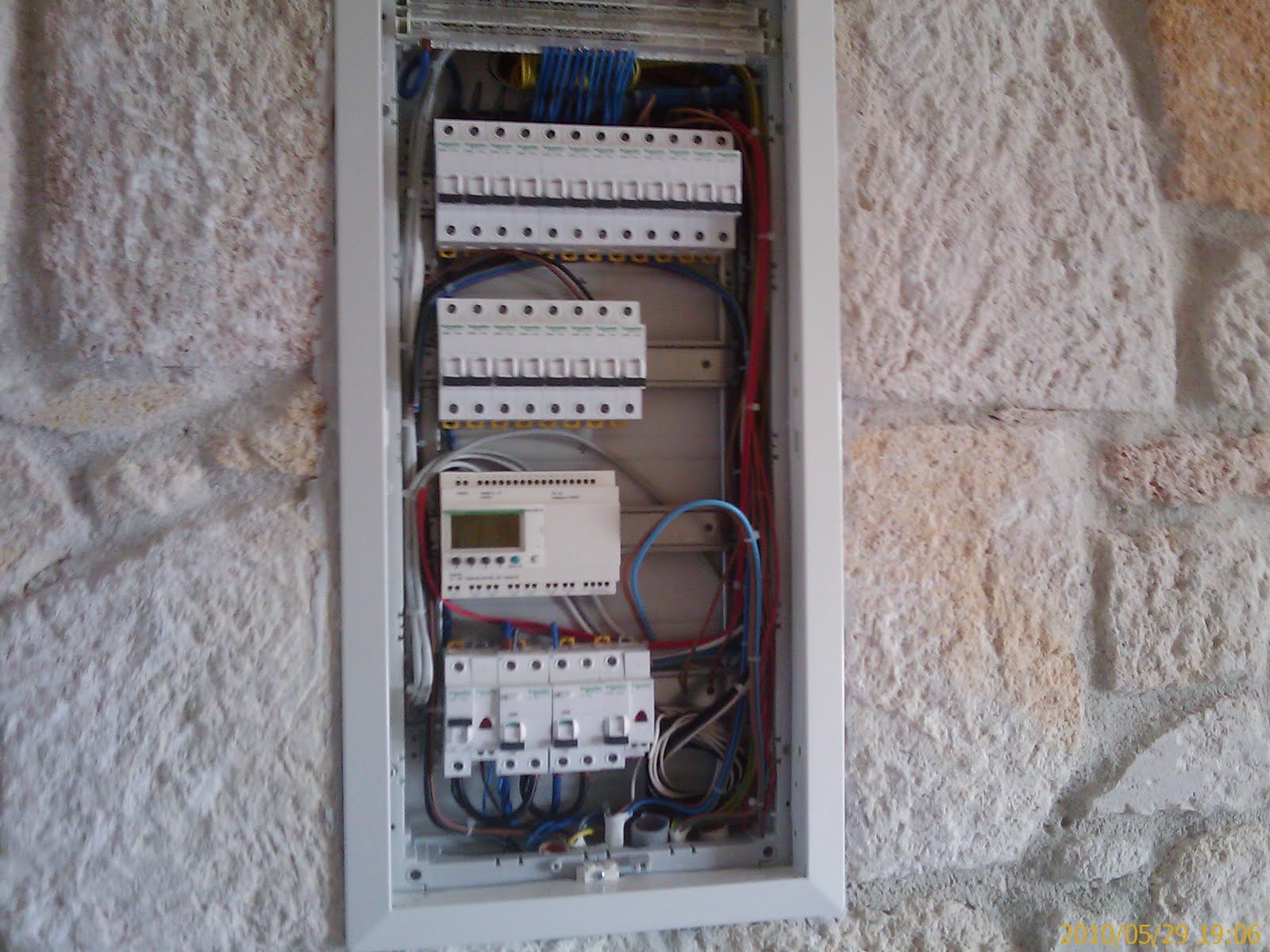 προγραμματισμος PLC-κτιριακοι αυτοματισμοι-instabus-εξυπνο σπιτι ...