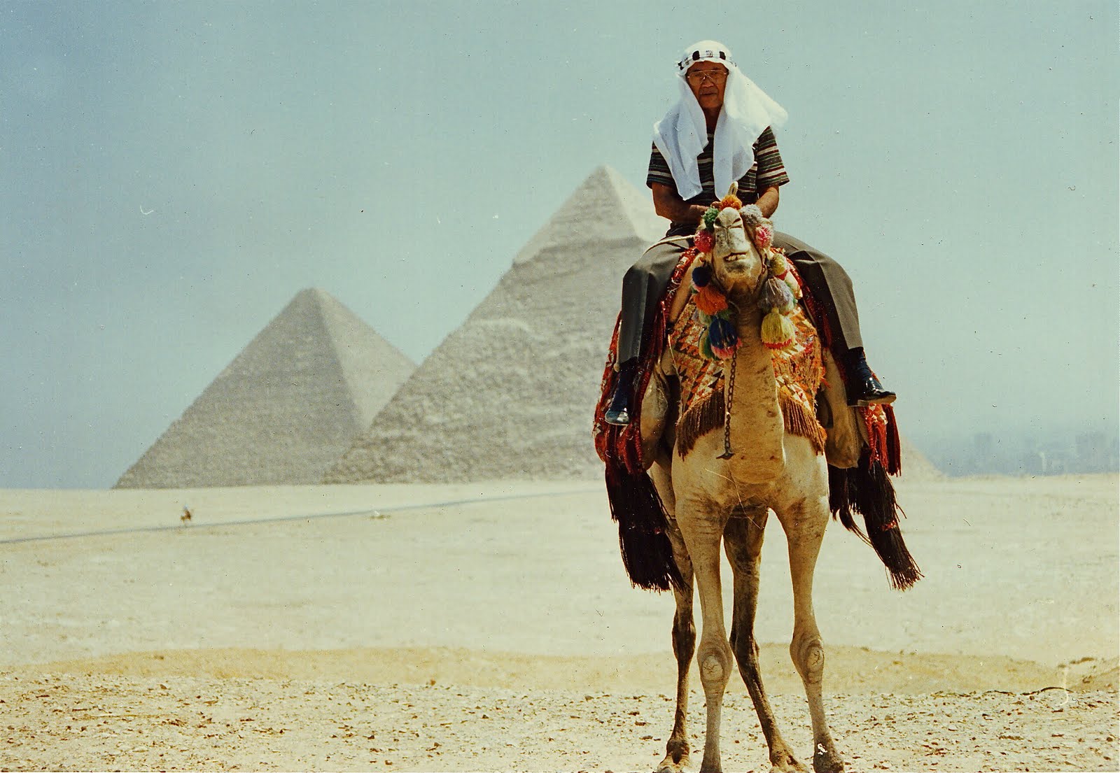 TOK PENTARA: IN CAIRO