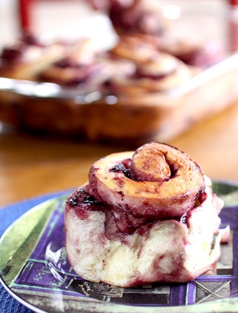 The Cooking Photographer: Bread Machine Jam Rolls