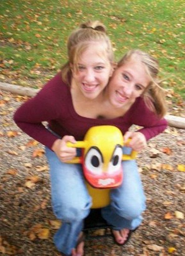 Ravi_Tamil: Girl With Two Heads – 100% Real