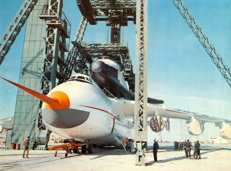 Raj Thakur: Russian Space Shuttle Buran Raj Thakur: Russian Space Shuttle Buran