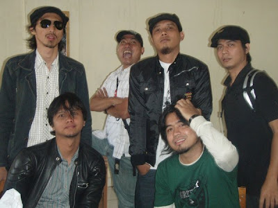 Baguseven 'blog: 10 Nama Grup Band Indonesia dengan Namayang Unik