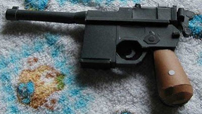 Fonte Papercraft: Mauser C96