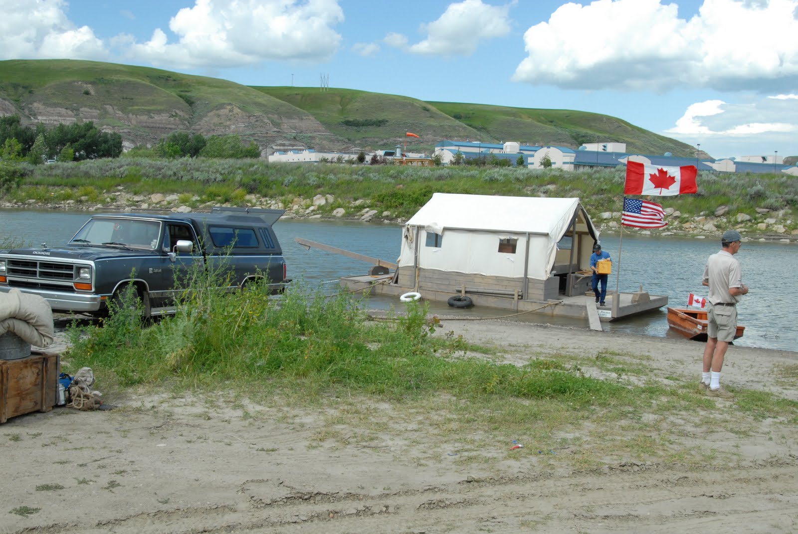Dinosaur Hunting by Boat in 2010: Alberta, Canada