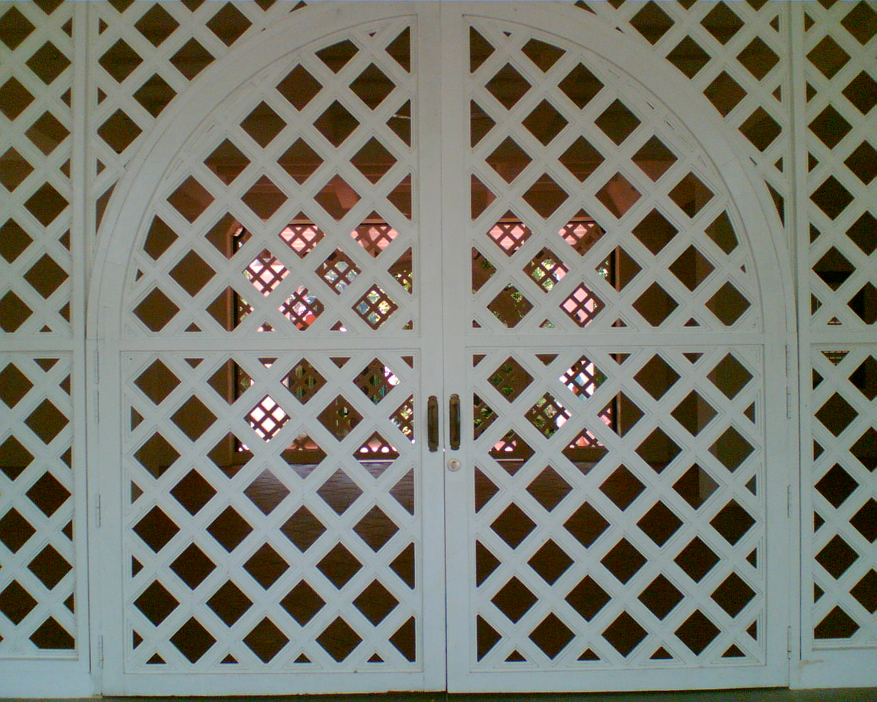 .: Photo Finish :.: October 2010