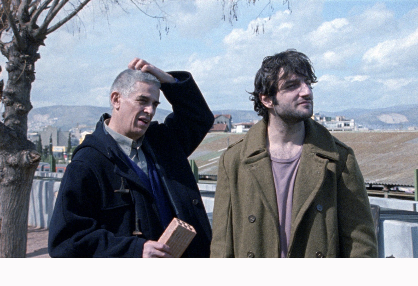 cine-kritikes: Η ΤΑΙΝΙΑ ΤΗΣ ΕΒΔΟΜΑΔΑΣ:ΤΑ ΟΠΩΡΟΦΟΡΑ ΤΗΣ ΑΘΗΝΑΣ 2.5/5