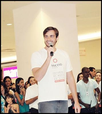 Max Fercondini: Ator global Max Fercondini participa de evento em Maceió