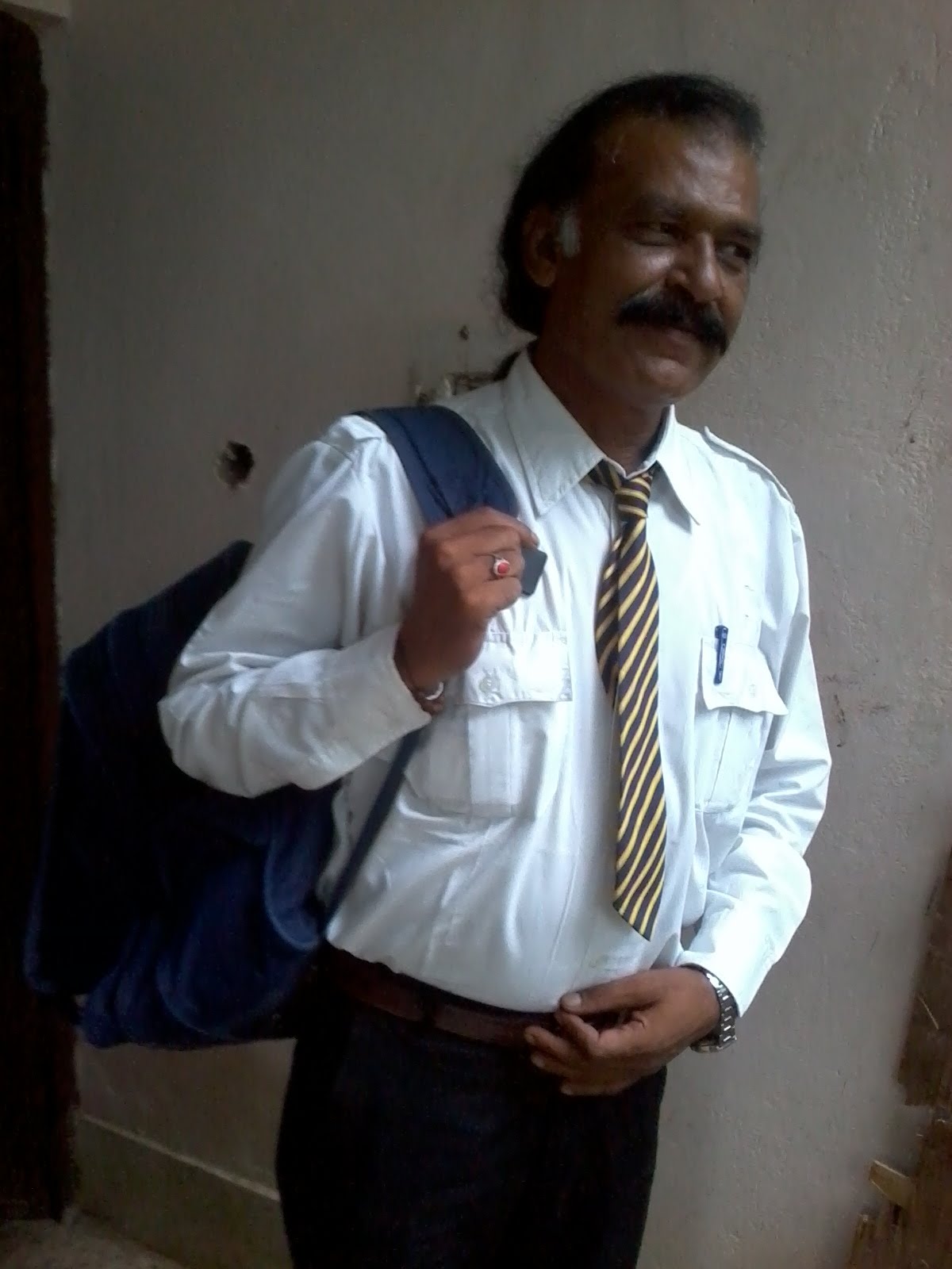 BIGGEST HANDWRITTEN (NT) BIBLE IN THE WORLD: SUNIL JOSEPH with BIGGEST ...