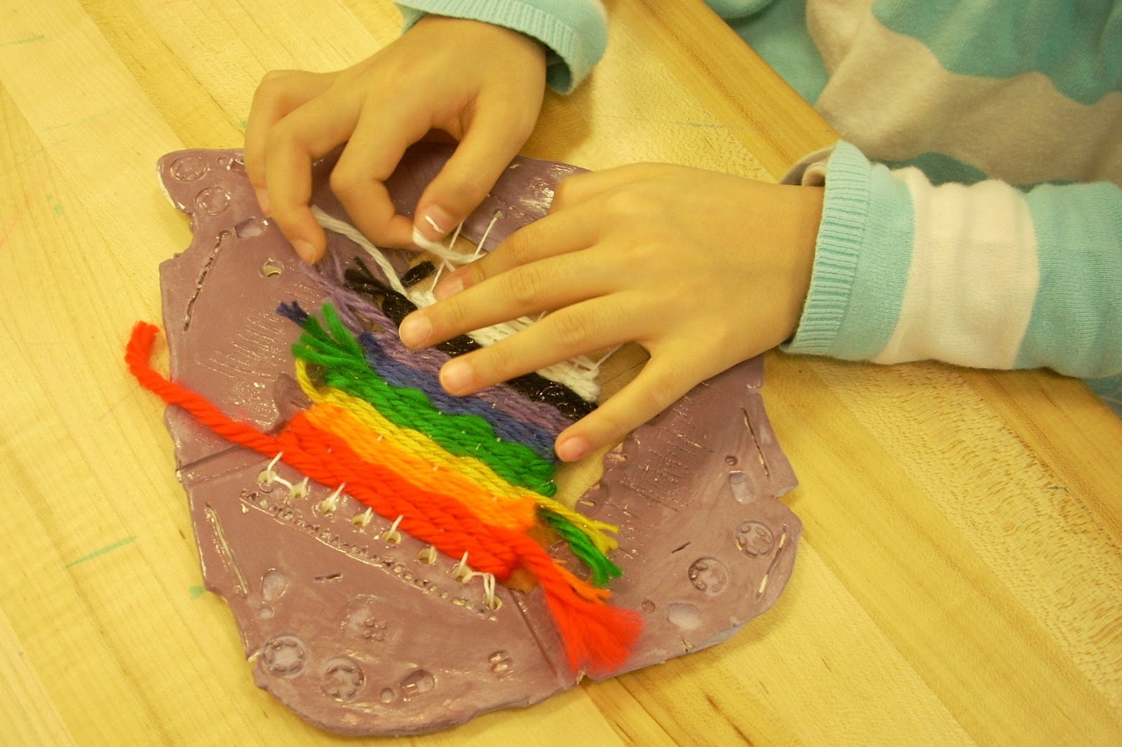 Art on the Move: Weaving on Clay Looms - 4th grade