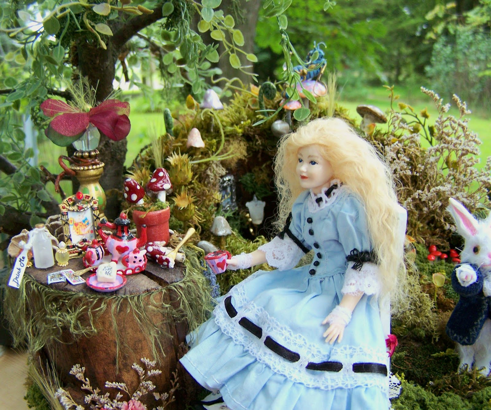 19th Day Miniatures Works in Progress: The Alice in Wonderland Project