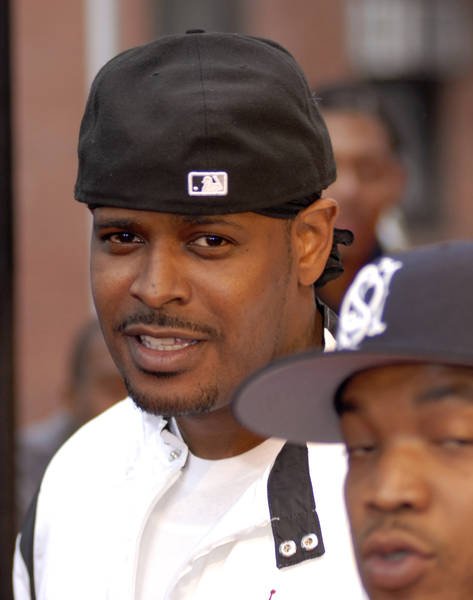 Jim Jones Buzz: Sheek Louch signs Solo Deal with Def Jam