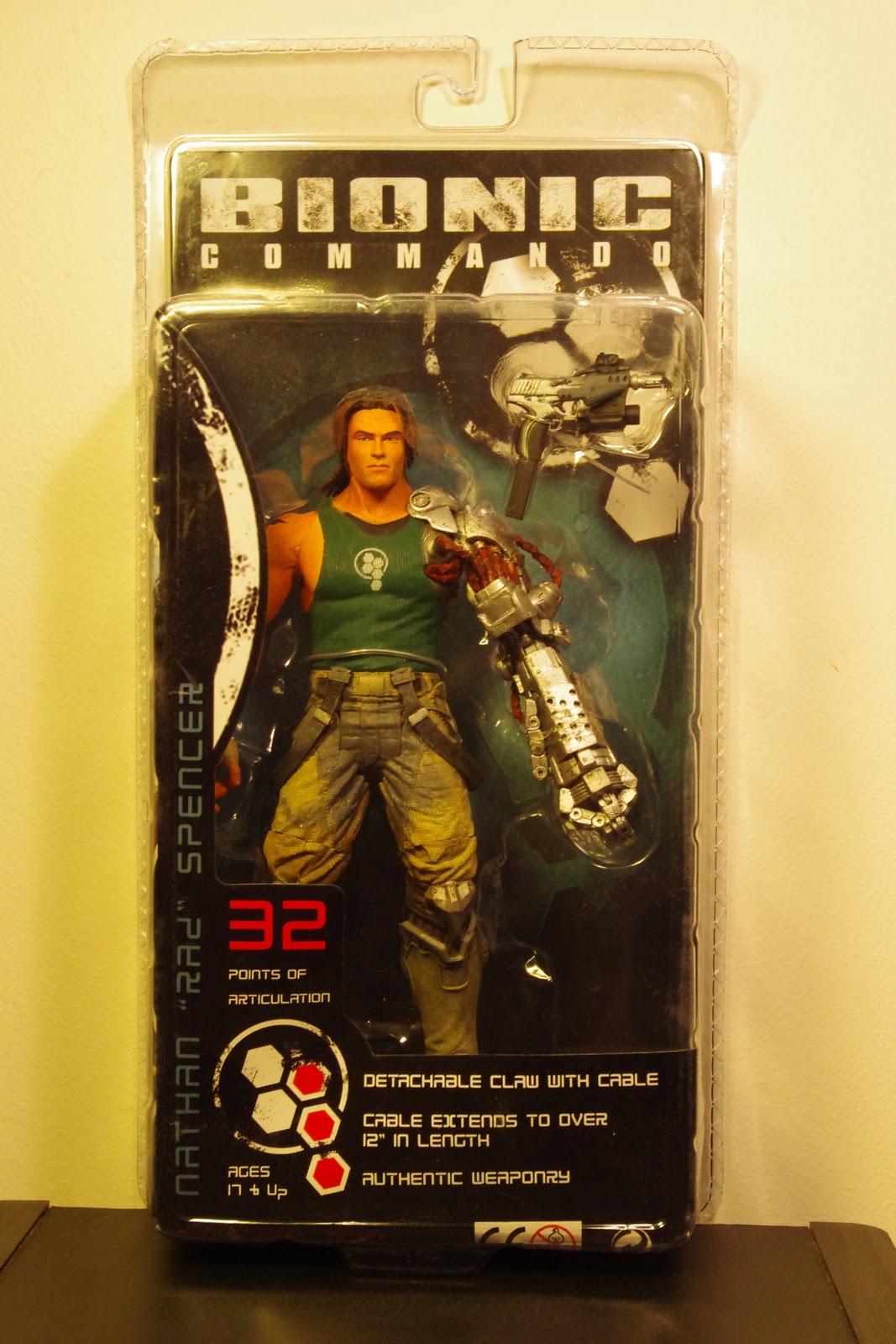 Na Boca Do Lobo: Bionic Commando, Action Figure