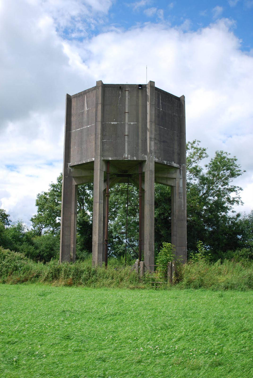 Water Towers of Ireland: July 2010