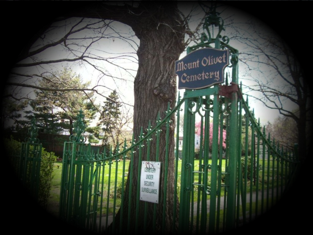 TUMULOS FAMOSOS: HELENA RUBINSTEIN - Arte Tumular - 383 - Mount Olivet ...