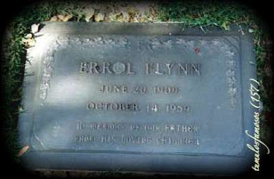 TUMULOS FAMOSOS: ERROL FLYNN- Arte Tumular -157- Forest Law Memorial ...