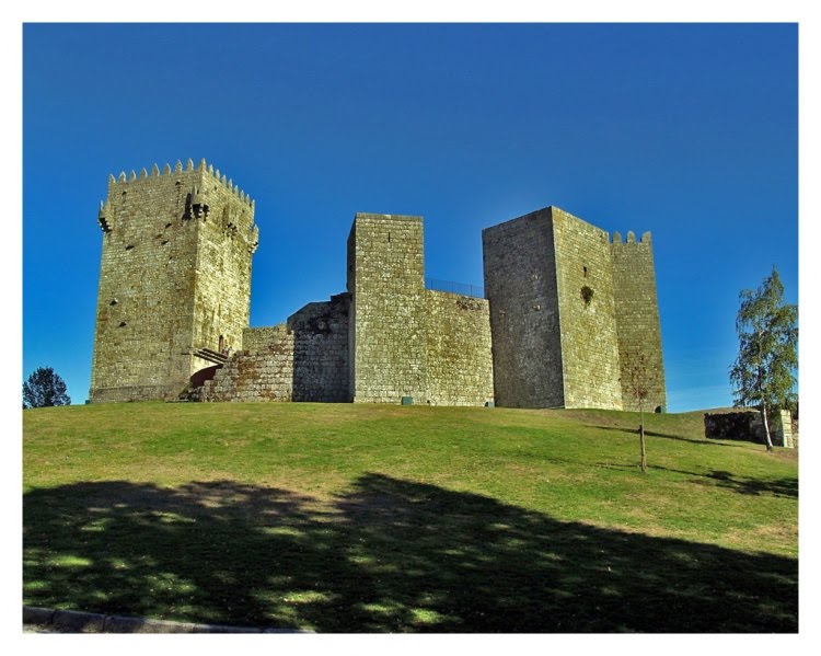 LUGAR ONDE: TEXTOS INESQUECÍVEIS - O ALCAIDE DO CASTELO DE FARIA