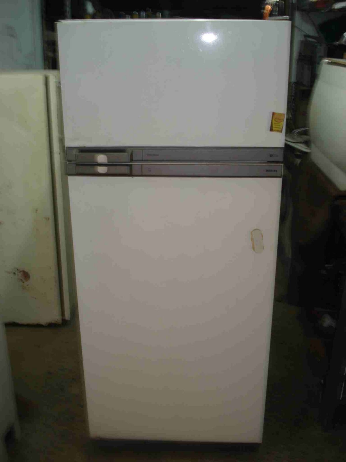 SERVICIO TECNICO: heladera philips $980(VENDIDO)