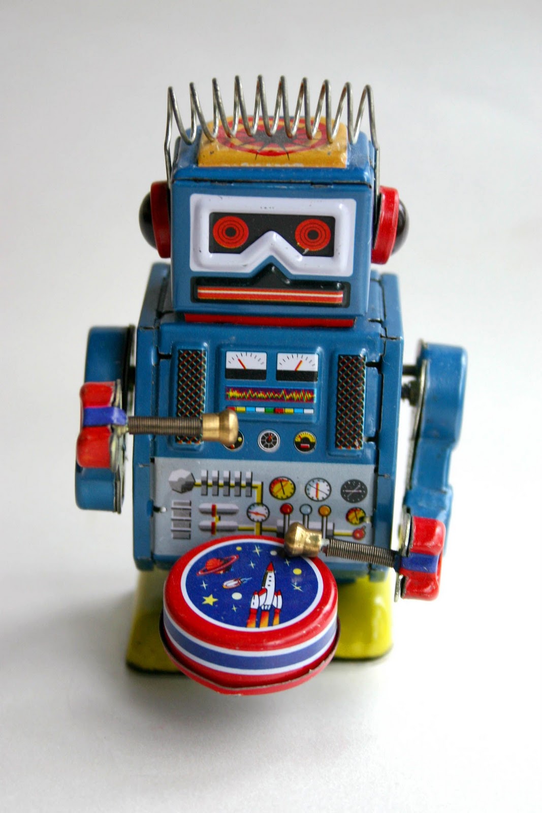 The Image Capsule: Photo of Antique Robot