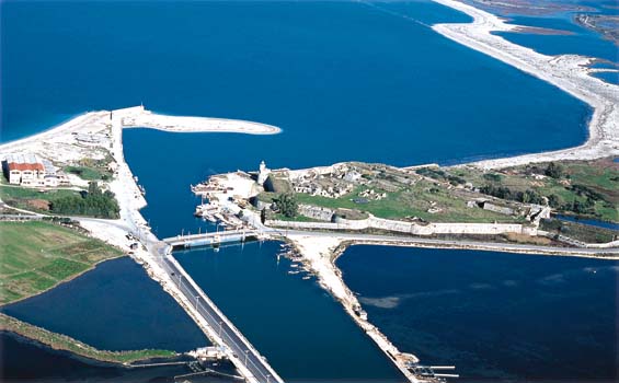Αcarnania Blog: Υποθαλάσσια ζεύξη της Λευκάδας με την Αιτωλοακαρνανία