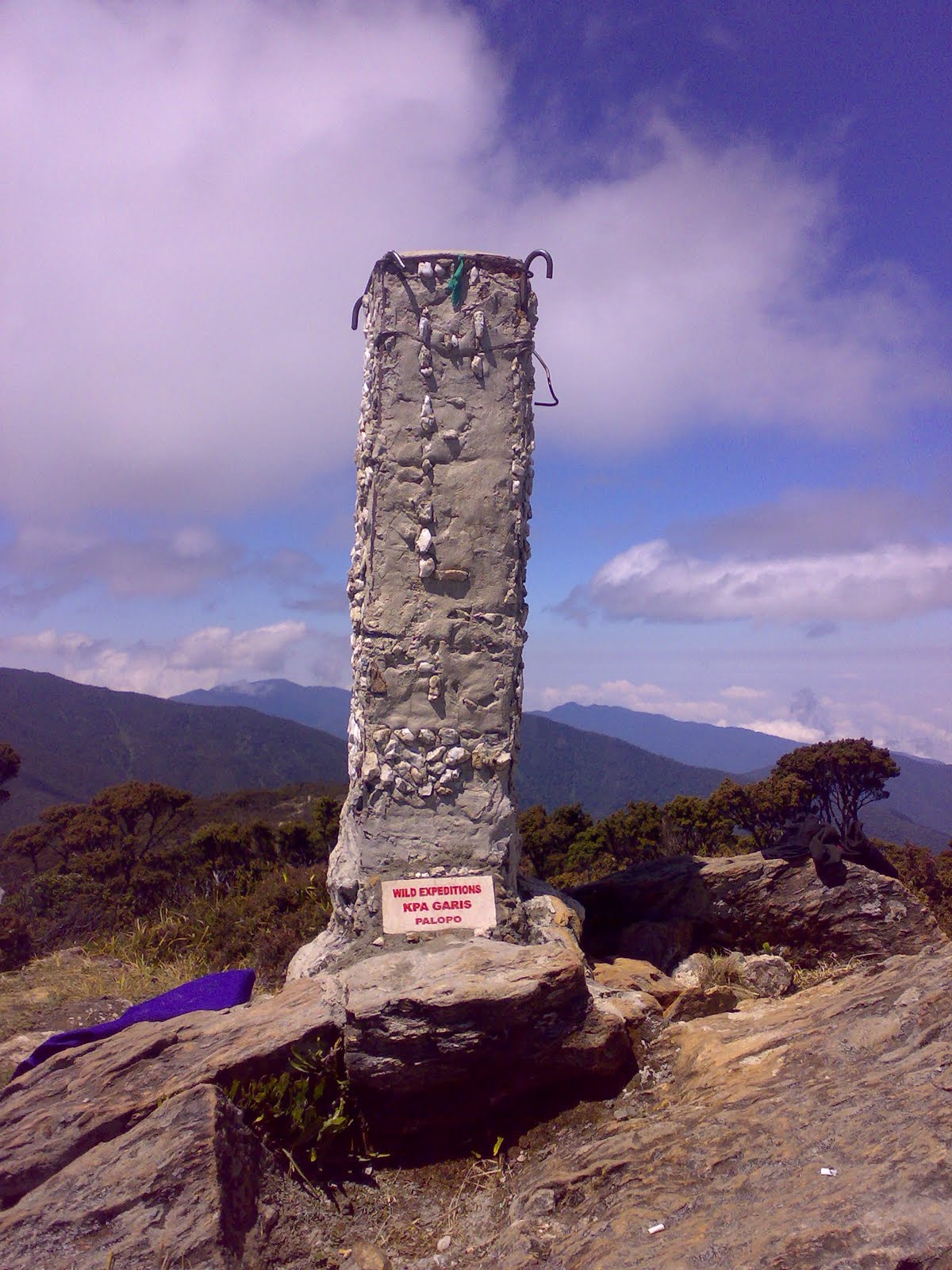 Gunung-gunung Sulawesi: G.Rante Mario latimojong 3478 MDPL