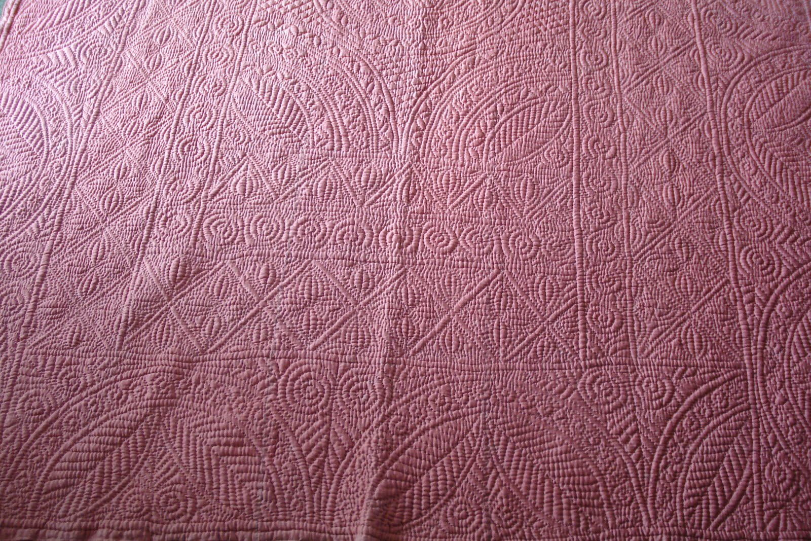 Welsh Quilts: Pink Welsh Wholecloth Quilt