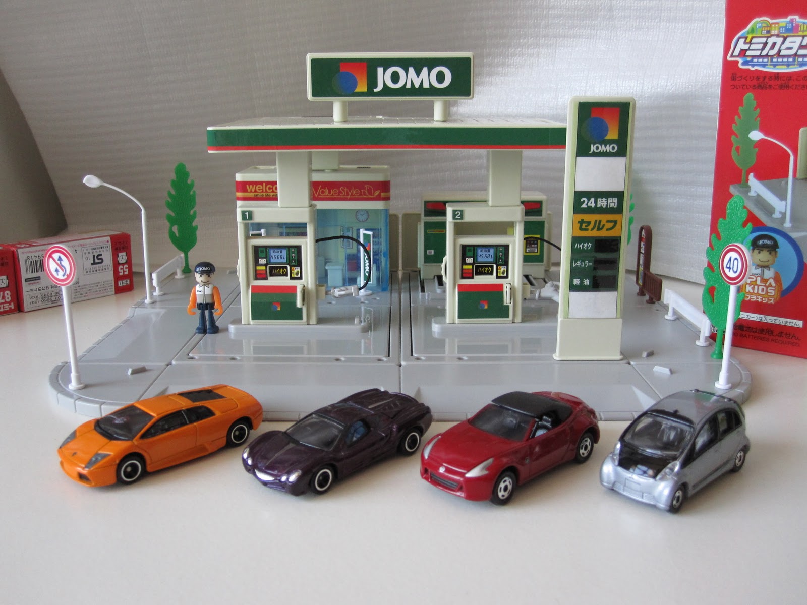 TOMY PHOTO STORE: TOMY TOMICA JOMO Gas Station