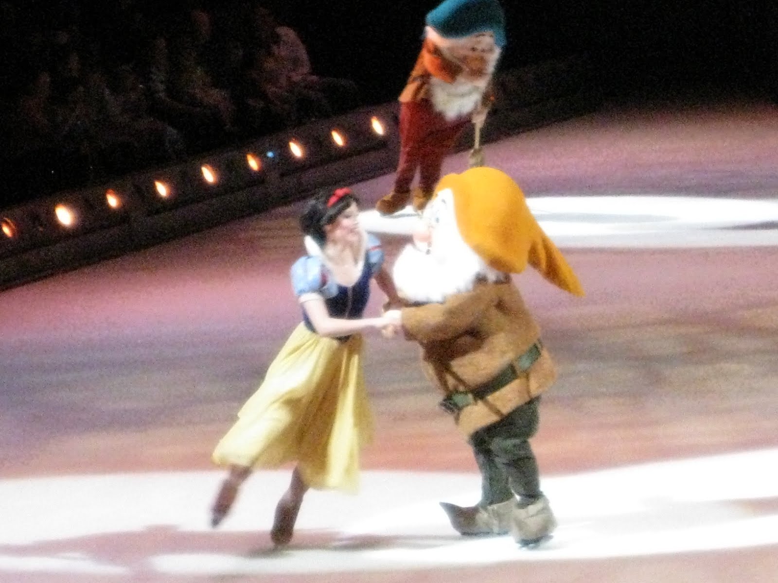 Honest & Truly Reviews....: Review: Disney On Ice