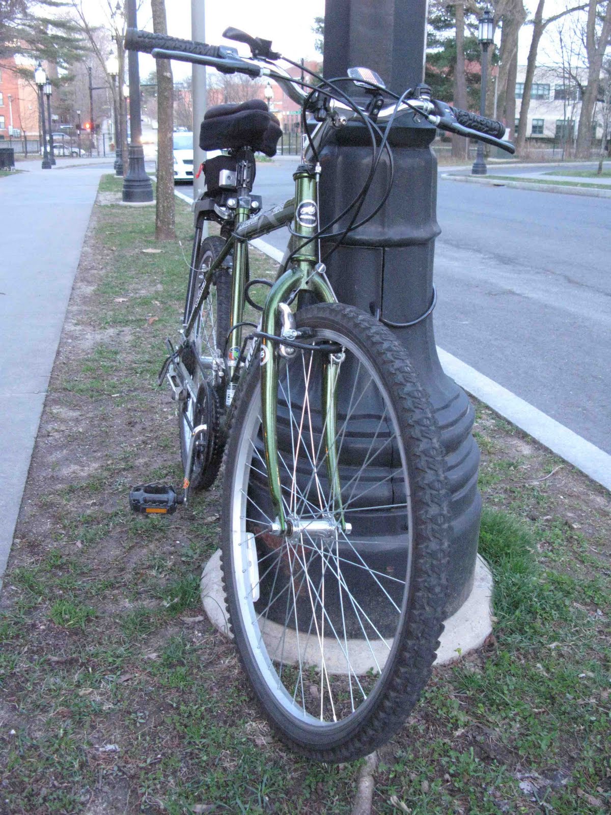 the beat bike blog: Bikes Outside: MagnaTude
