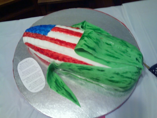 Sandy's Sweet Cakes: Patriotic Corn Cob Cake