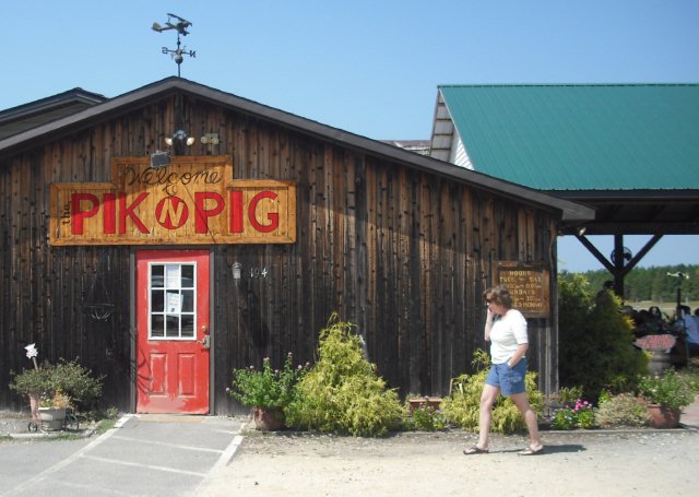 Goldendaze-ginnie: Piggin’ out at the “Pik ‘n Pig”
