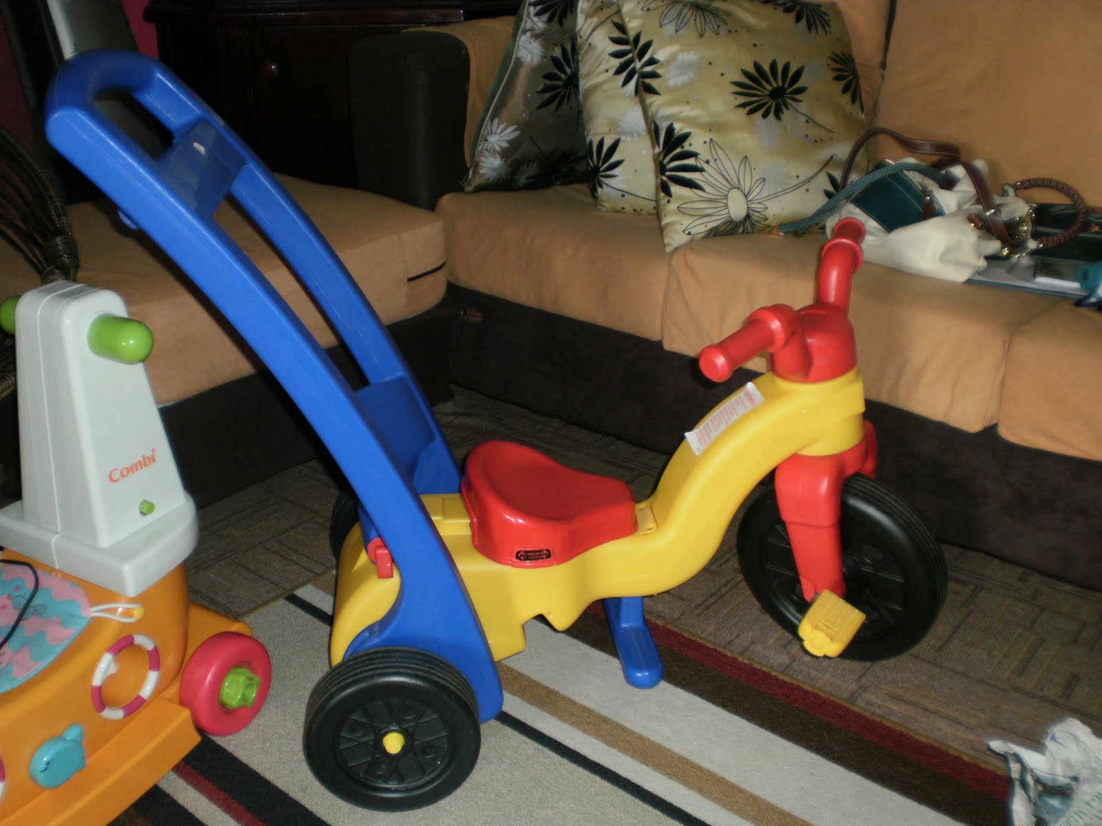 dhiaBBshoppe: Fisher Price Bicycle For Ride