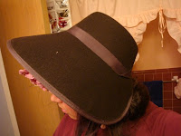 Misselthwaite Manor: Bonnet vs.Bonnet