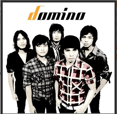 My World and Your World: Domino Band-Siapa Yang Pantas