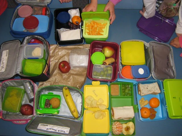 Room 9 you shine all the time: Plastic wrapper free lunch boxes