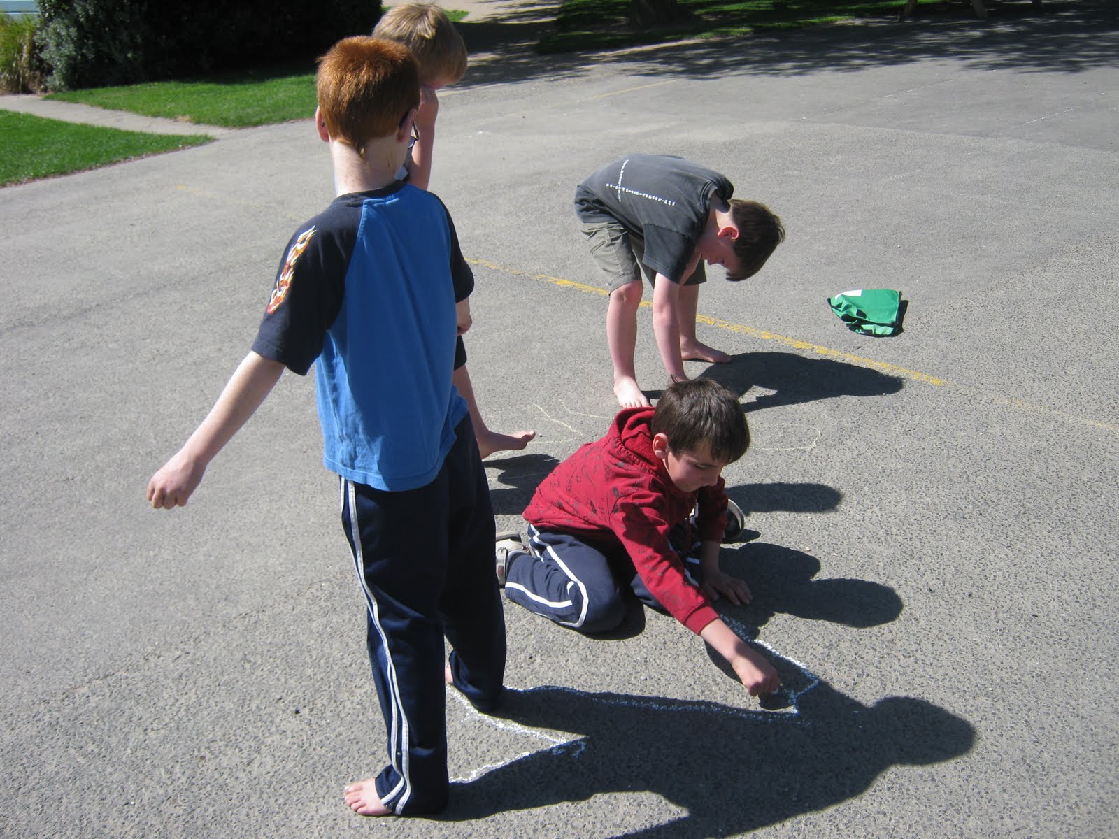 Room 9 you shine all the time: Shadow Play