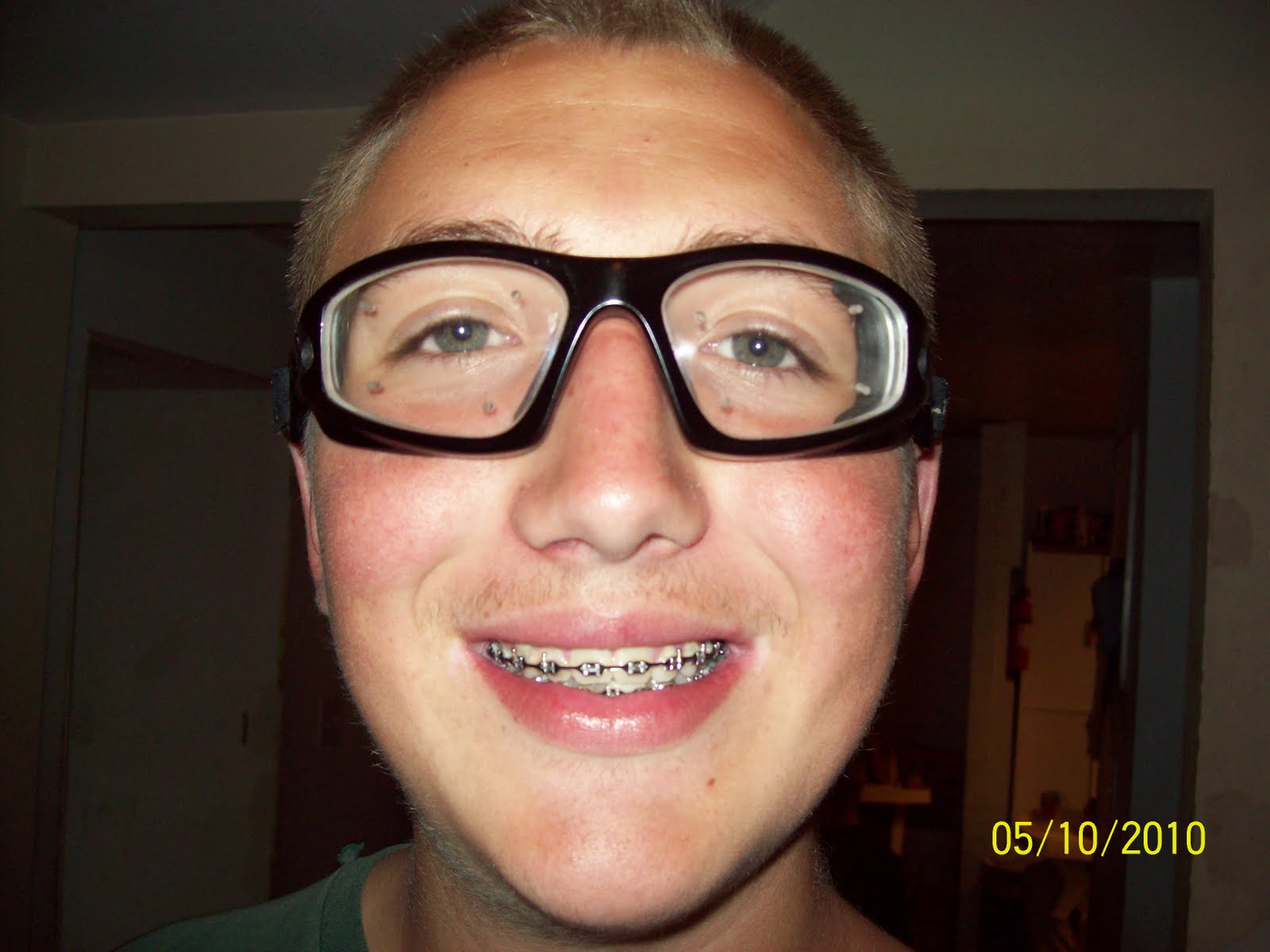 the Felt Factor: Snaggle Toothed... Snaggle Teeth...?