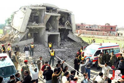 Suicide blast in Qasim Bella area of Multan | Today In Pictures