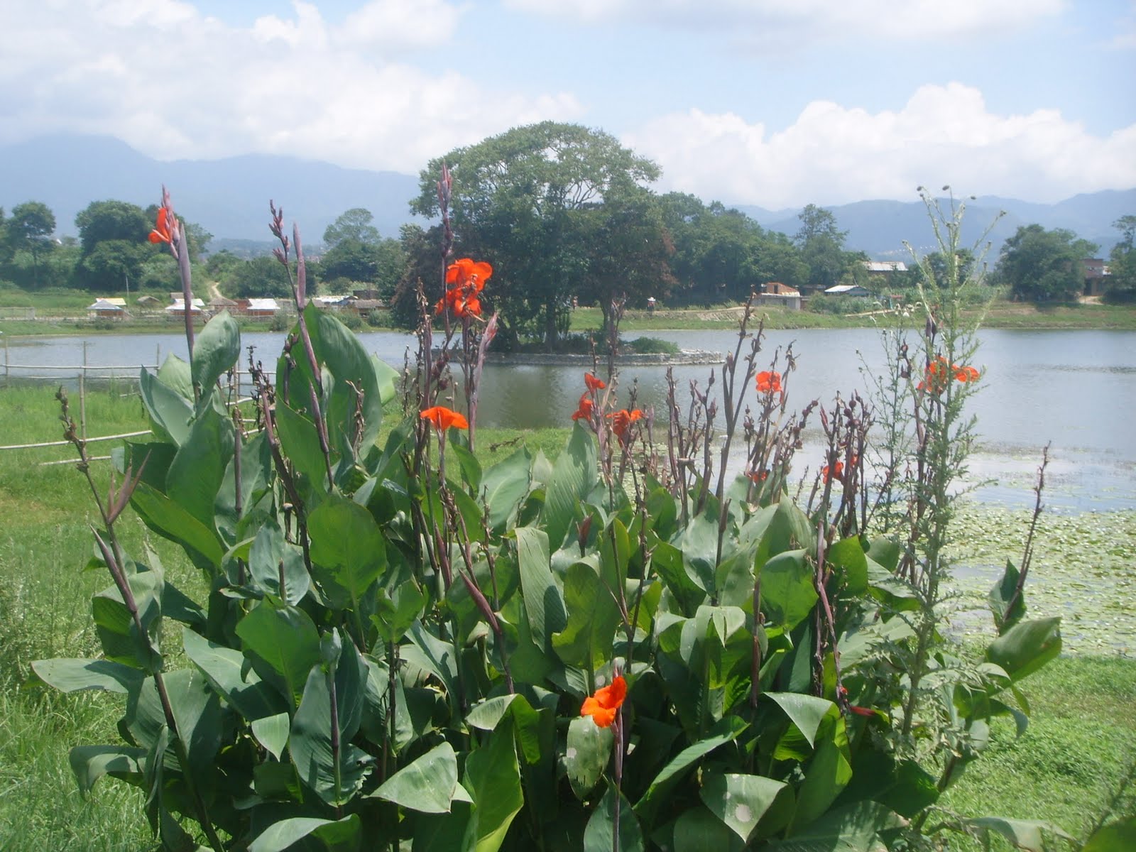 Kanchanjangha: Taudaha lake at Chobhar
