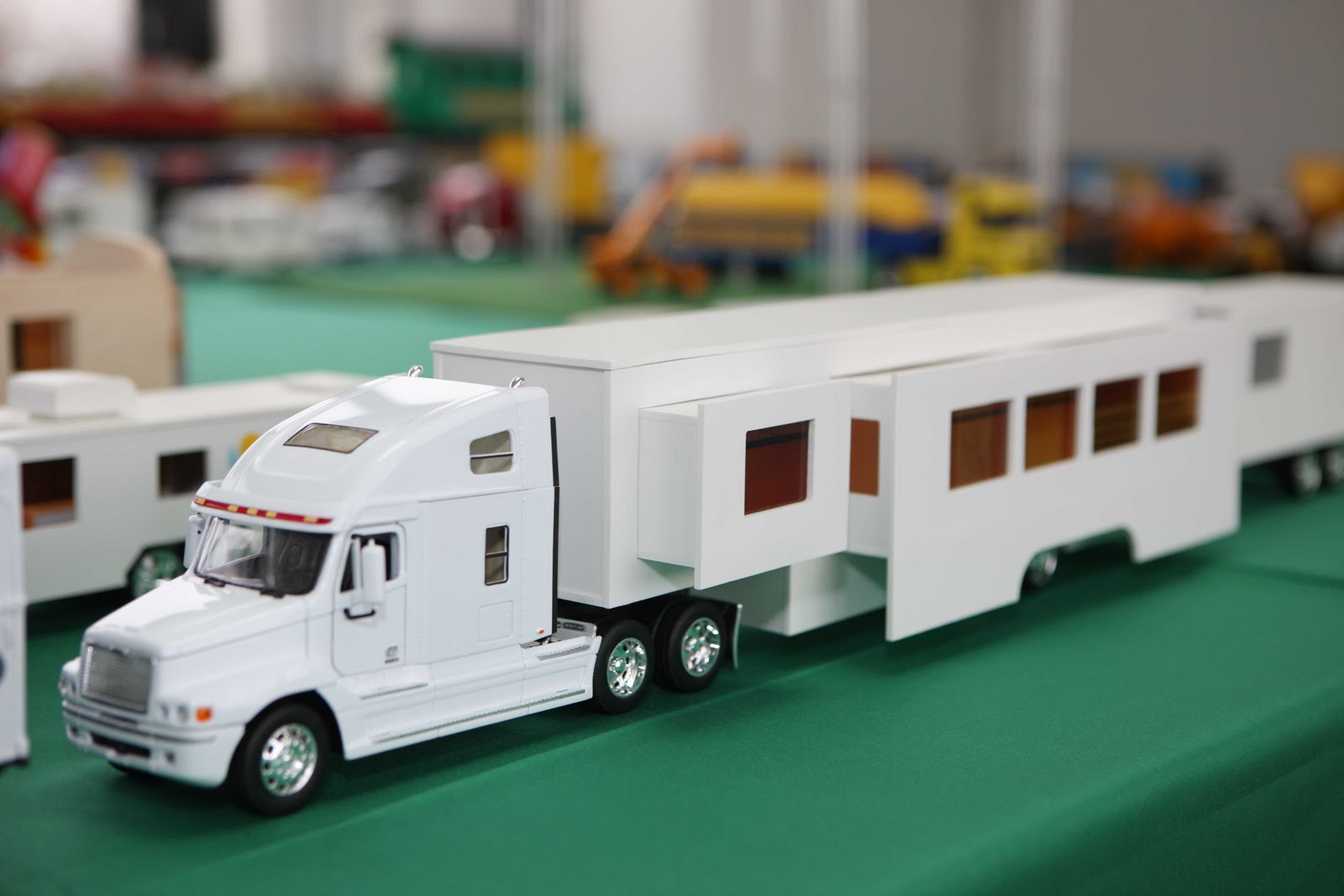 MACHETE AUTO - DieCast Model Cars Colectia mea - My Collection: CIRKUS ...