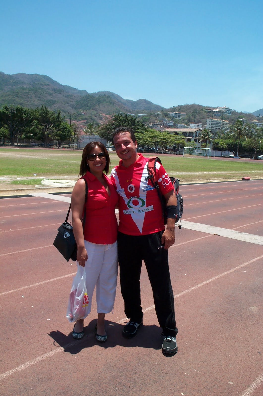 SIN DAÑOS A TERCEROS: RODRIGO AGUILERA, EL PERIODISTA CLEPTOMANO