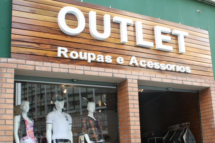 OUTLET, roupas e acessórios multimarcas.: A LOJA