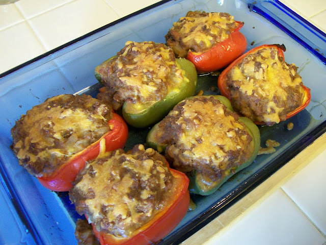 theworldaccordingtoeggface: Easy Dinner Recipe: Burrito Stuffed Peppers