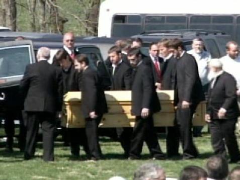 Unusual Kentucky: Thousands Turn Out For Mennonite Funeral